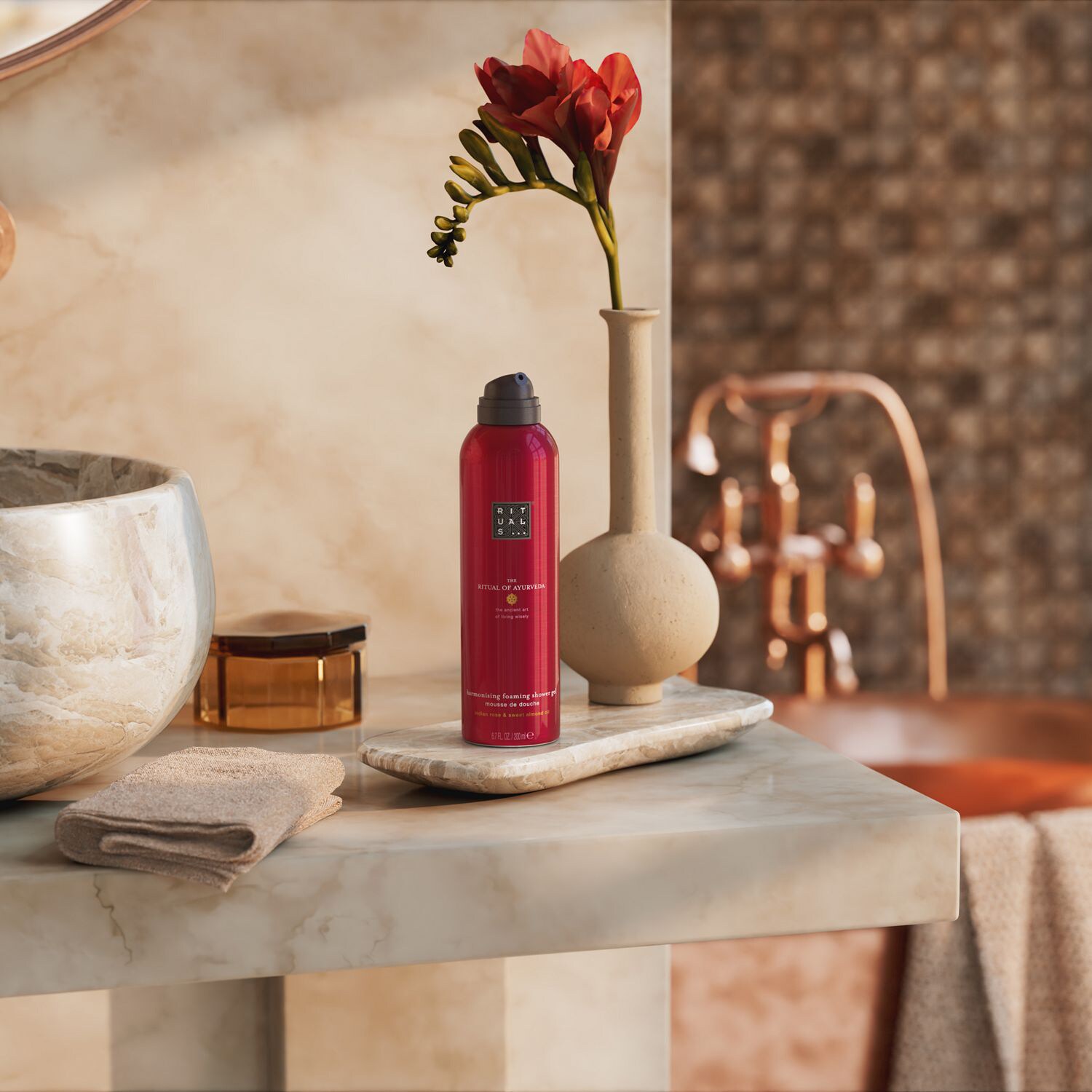 The Ritual of Ayurveda - Pianka pod prysznic w żelu i RITUALS ≡ SEPHORA