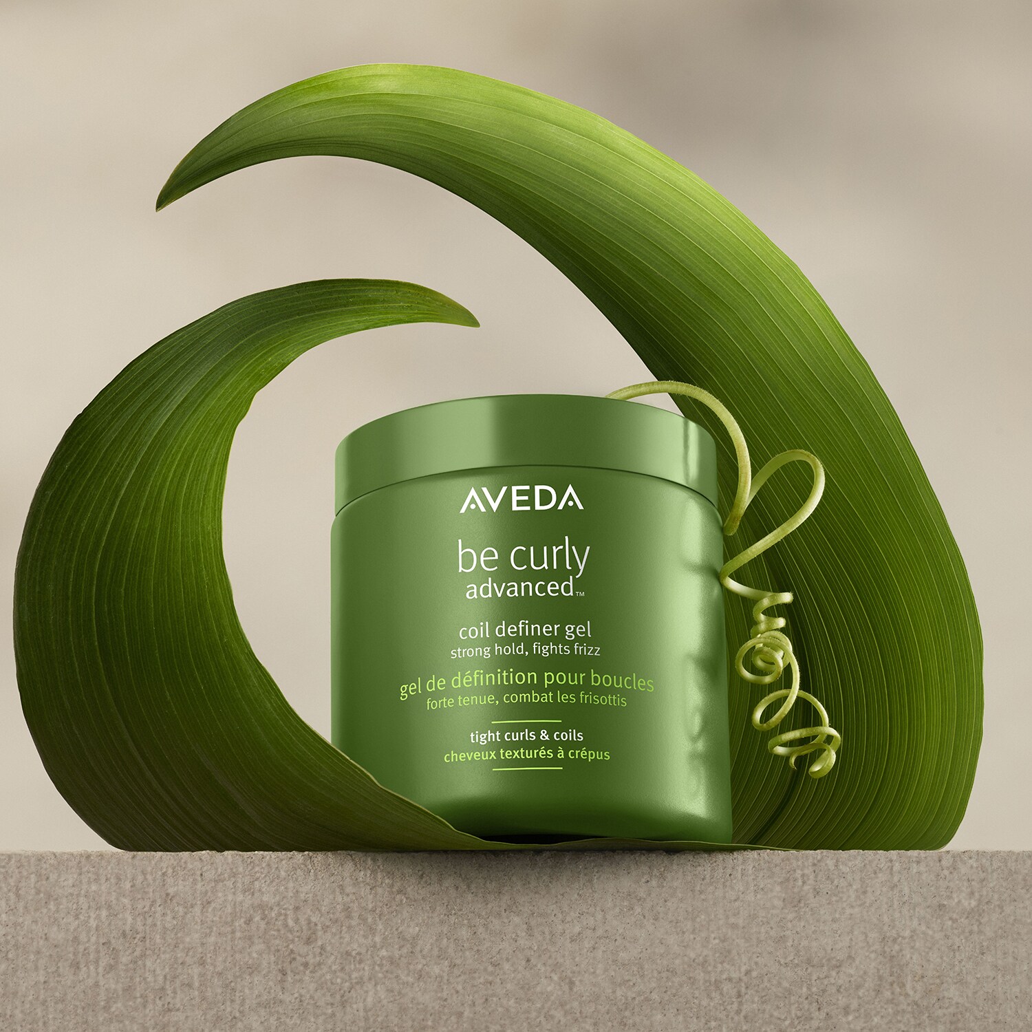 Be Curly Advanced™ - Żel definiujący skręt loków i AVEDA ≡ SEPHORA